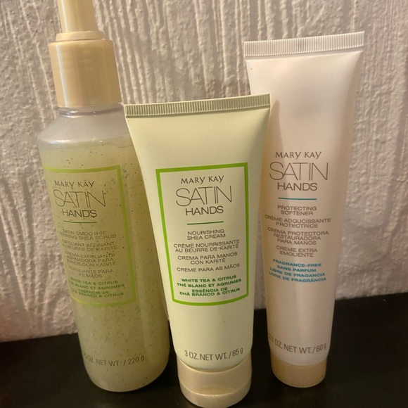 Mary Kay | Makeup | Mary Kay Satin Hands Pampering Set | Poshmark